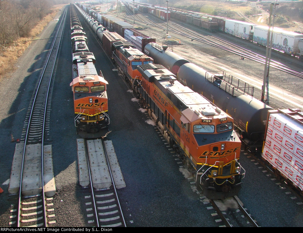 BNSF 7124 North/BNSF 6026 North